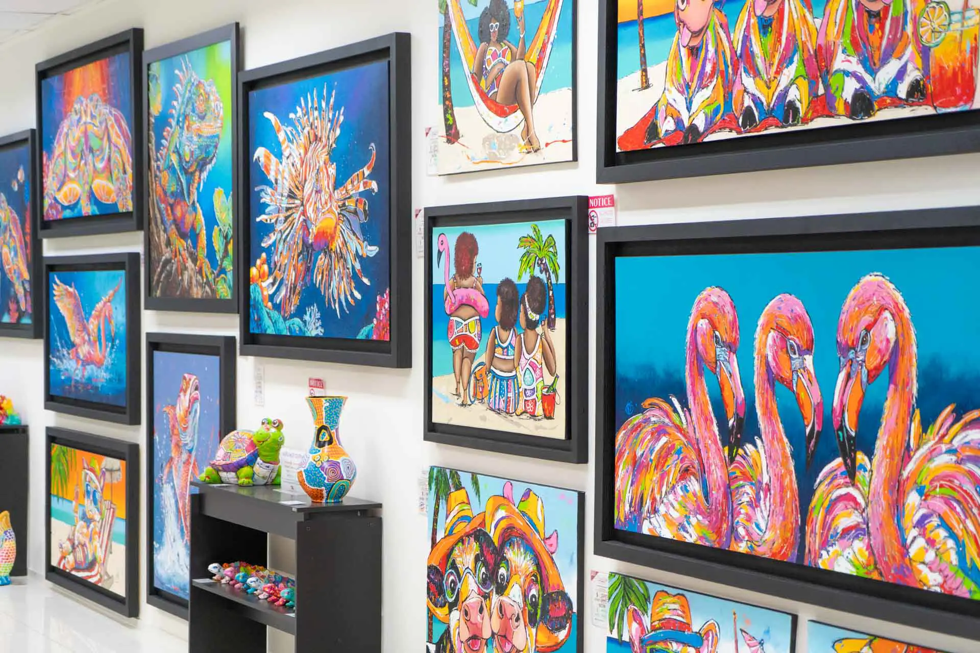 Happy Paintings in Curacao | Renate Rolefes Art Gallery