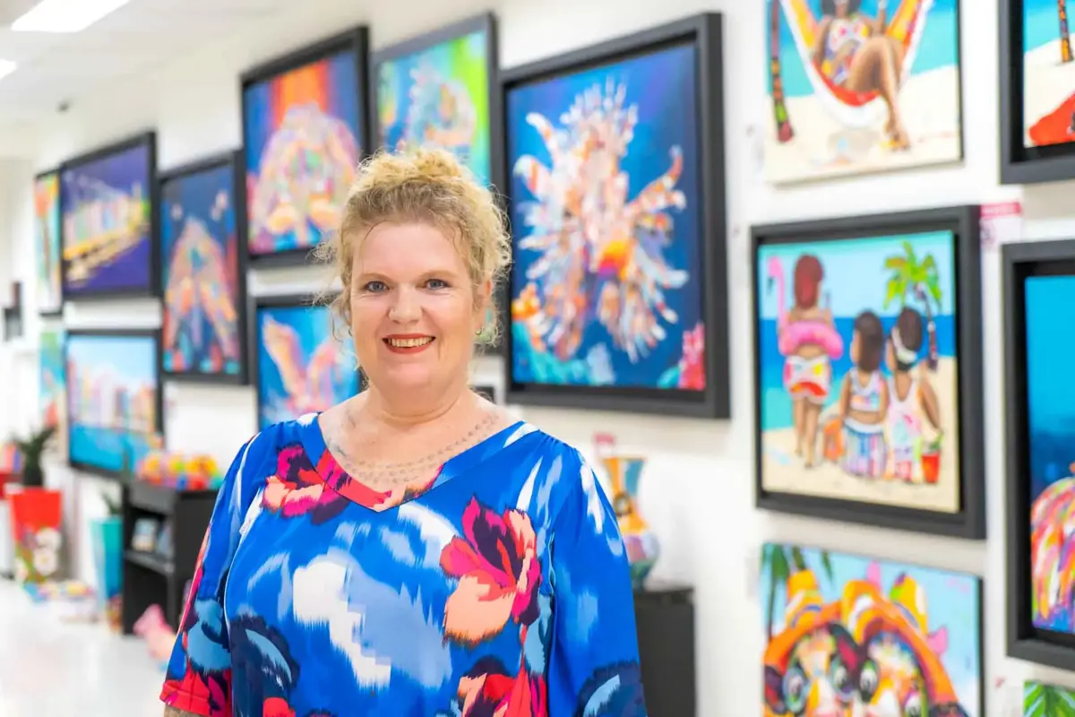 Happy Paintings / Renata Rolefes Art - My Curacao Guide