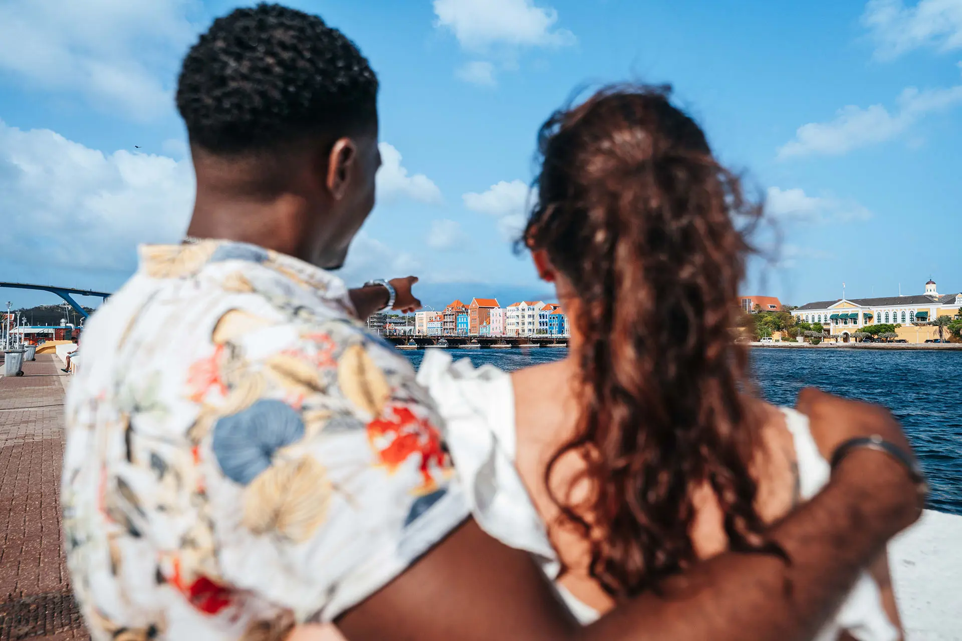 Book Discover Willemstad Bus Tour in Curacao | Local Experts