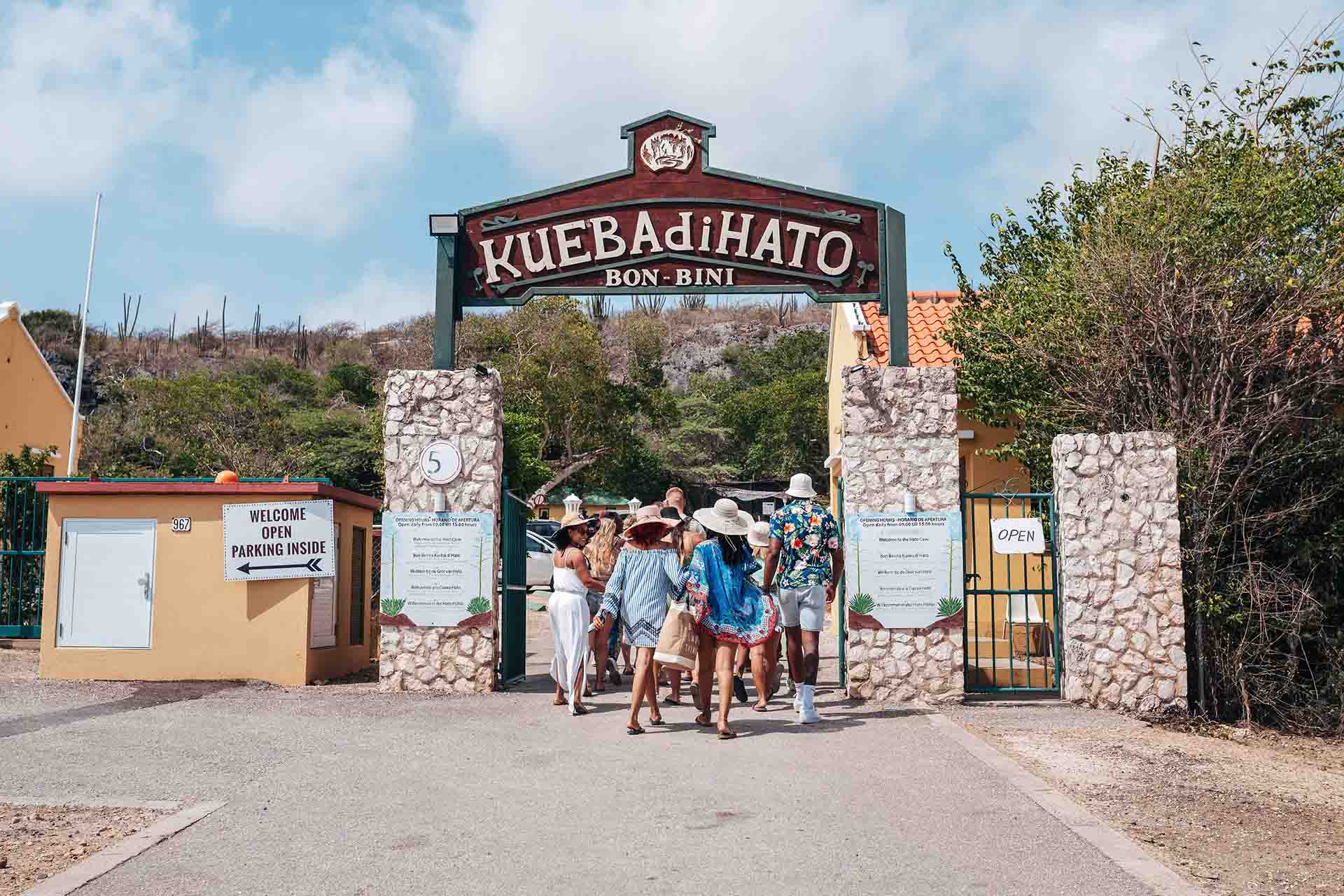 Wonders of Curacao Bus Tour in Curacao | Book with Confidence