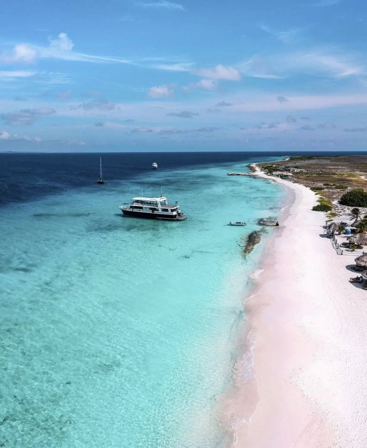 Mermaid Boat Trips - My Curacao Guide