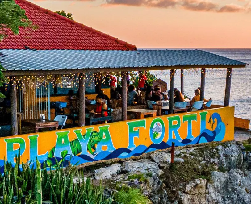Restaurant Playa Forti in Curacao | Dining in Westpunt