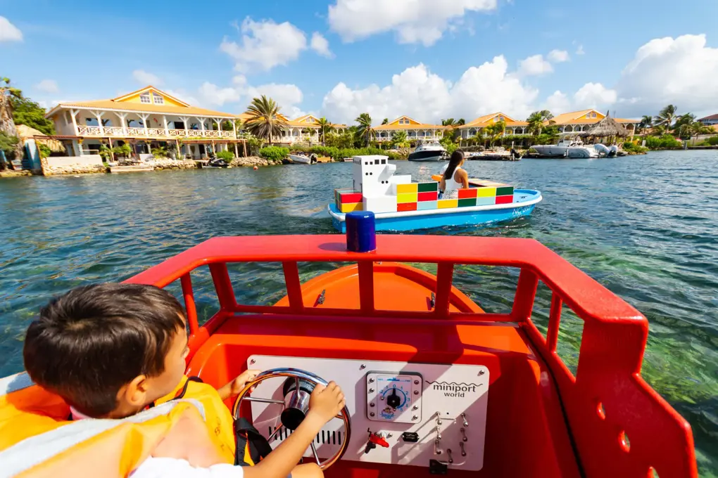 Mini Waves - My Curacao Guide