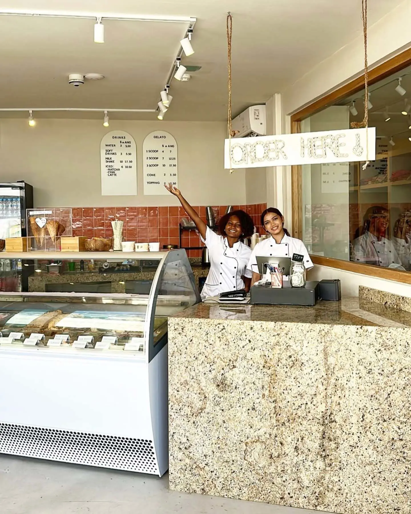 Mambo Beach Boulevard - My Curacao Guide